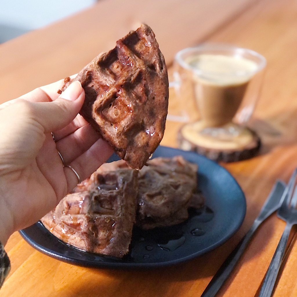 Waffles de banana com Chocolate - Blog Confiança